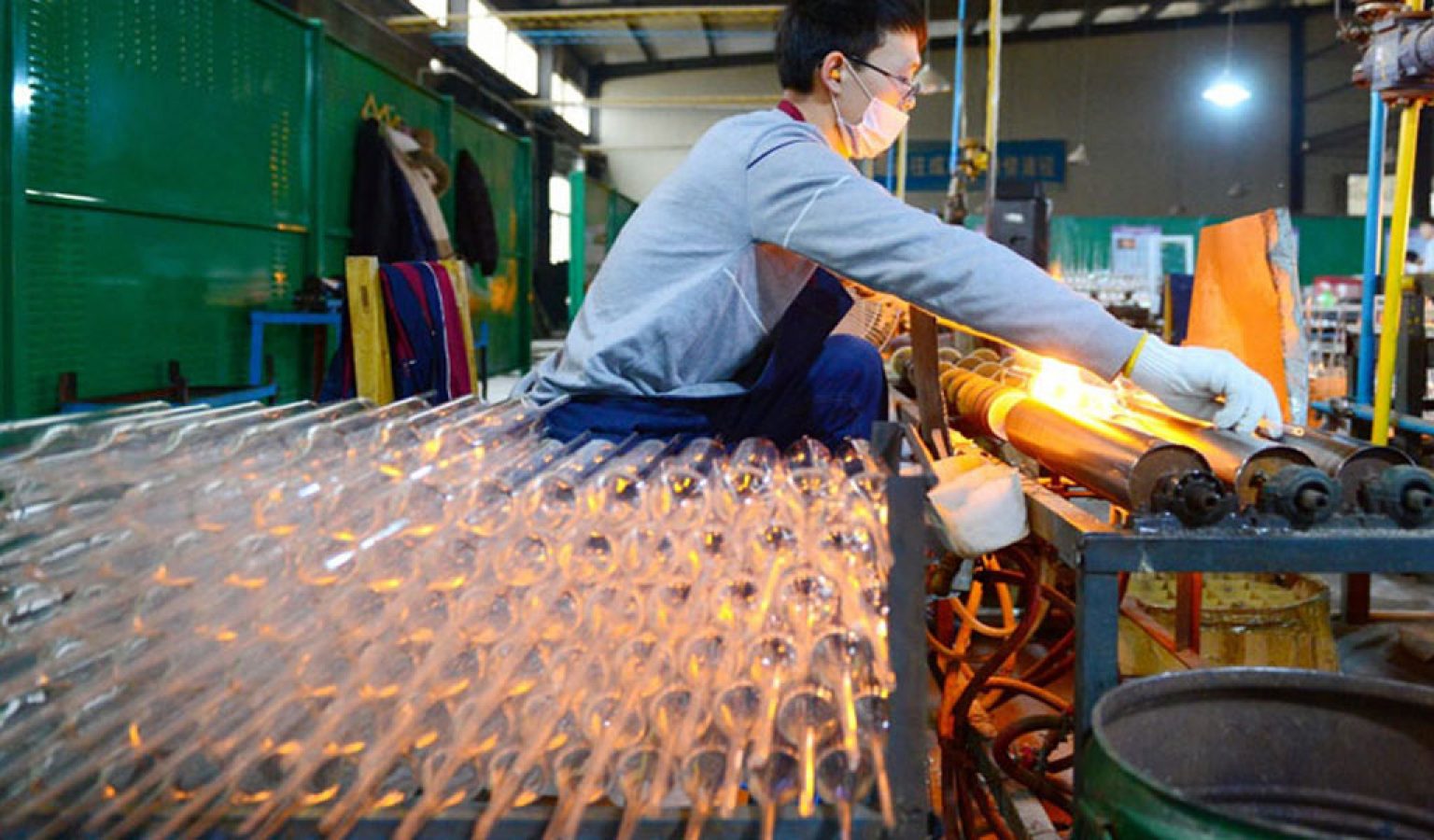 유리 CNC 가공의 정밀도와 다양성 탐구: 종합 가이드 | CNCMO