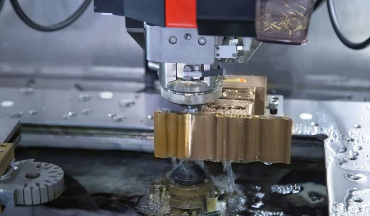 청동 가공 기술 마스터하기: 종합 가이드 | CNCMO